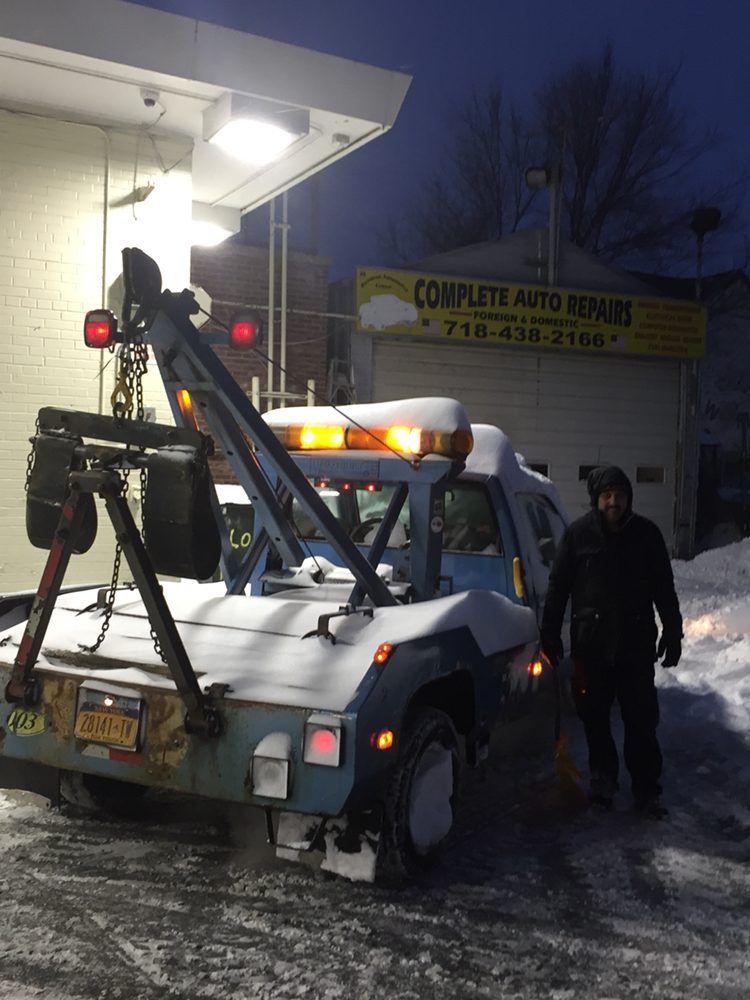 We Offer Dependable Towing Services