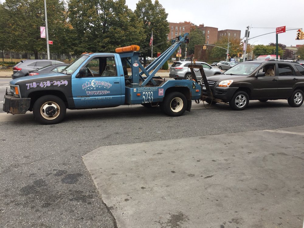 We Offer Dependable Towing Services